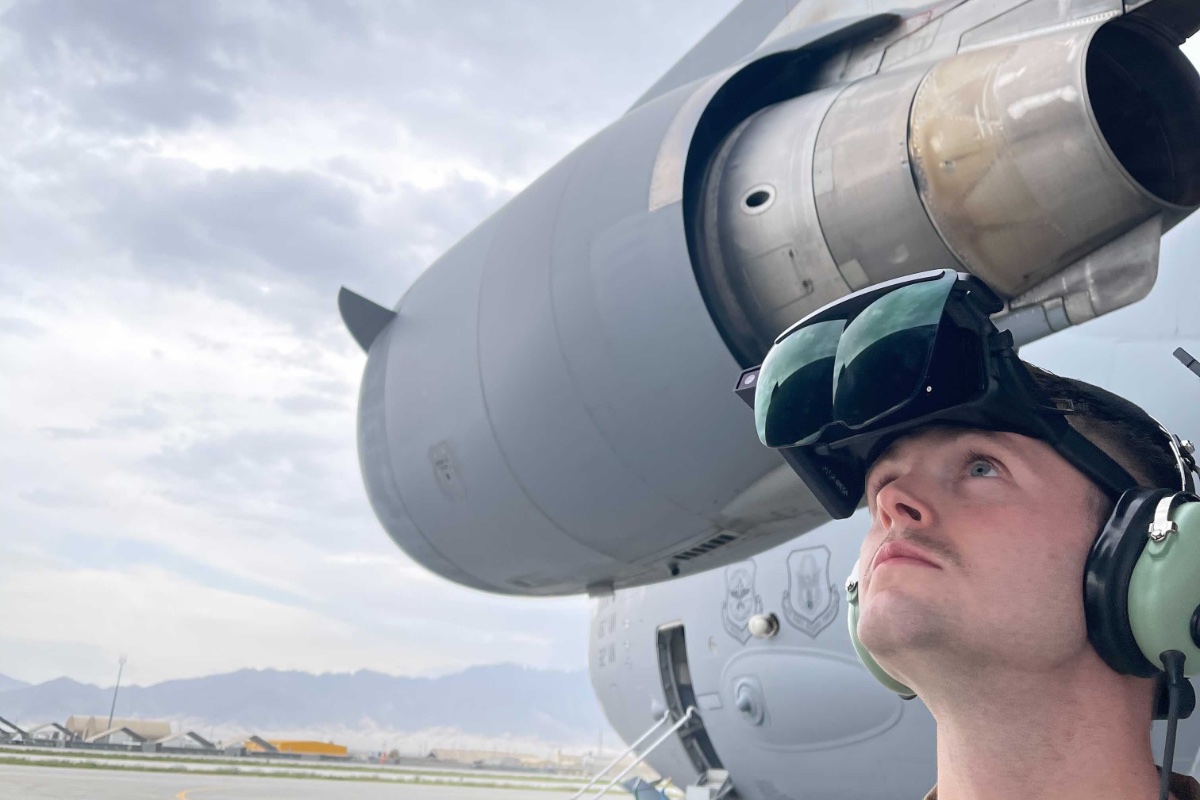 Apple scoops up Mira, an augmented reality headset start-up - MacTech.com