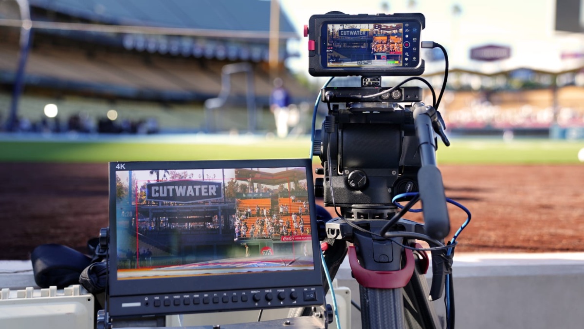 Tonight’s Tigers-Red Sox matchup will feature live footage on the iPhone 17 Pro - MacTech.com